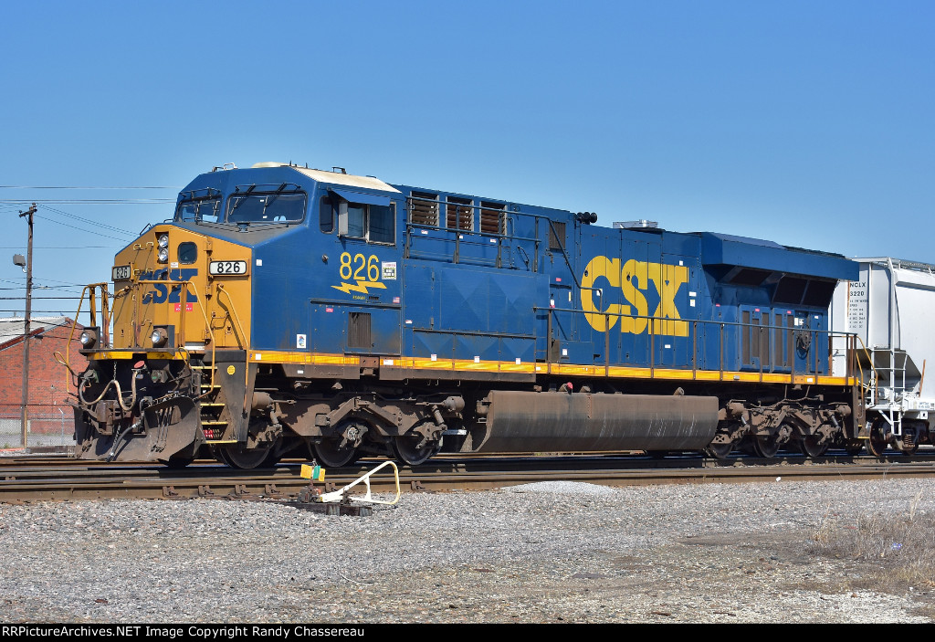 CSX 826
